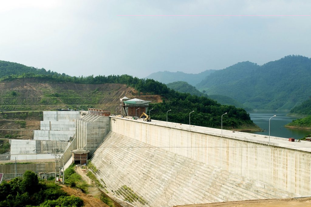 Gravity RCC Dam – Nuoc Trong Reservoir - C47 Gravity RCC Dam – Nuoc Trong Reservoir - C47